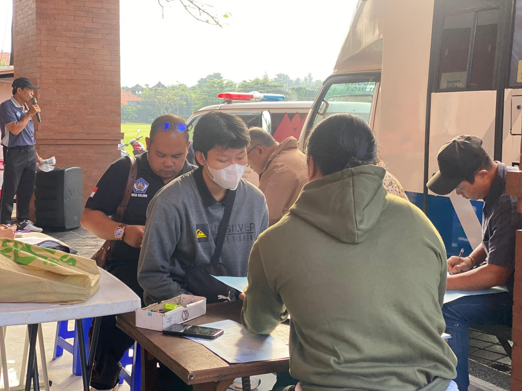 Dekatkan Layanan ke Masyarakat, SIM Keliling Hadir di Desa Dalung dalam ...