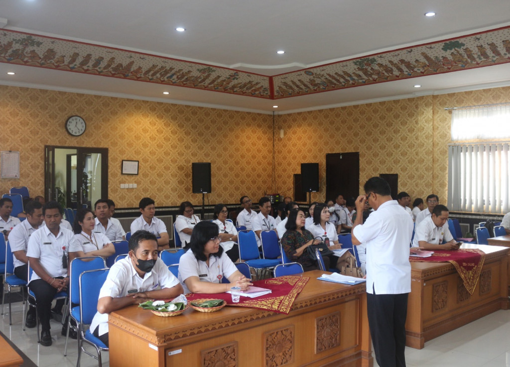 Kesiapan Desa Dalung dalam Pembinaan Evaluasi Perkembangan Desa Tahun ...