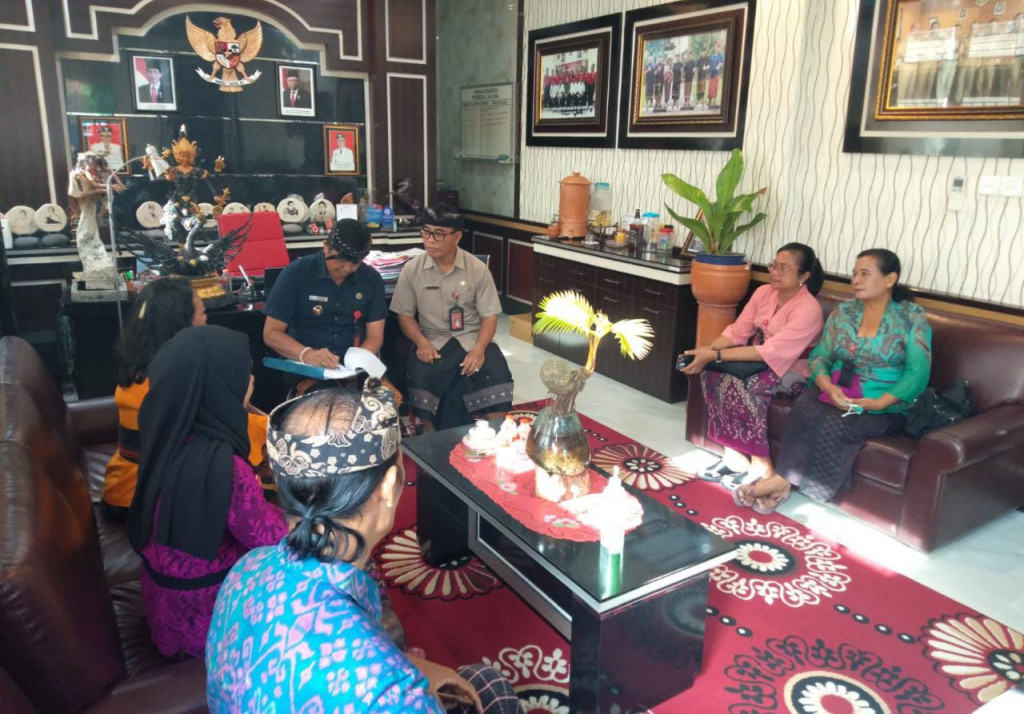 Monitoring Perpustakaan Desa oleh Dinas Kearsipan dan Perpustakaan ...